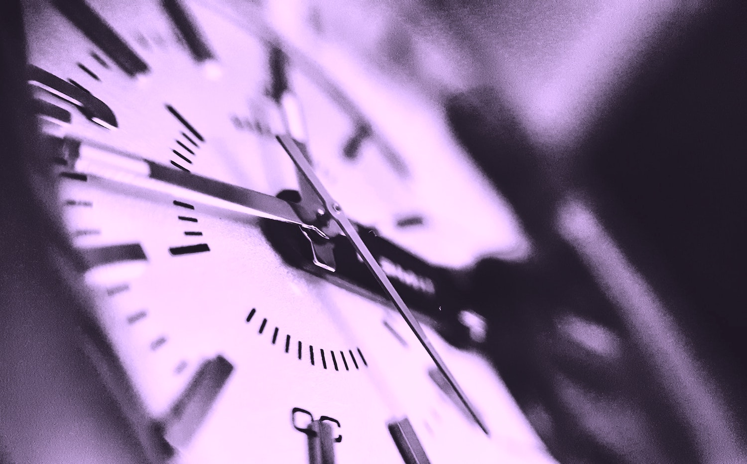 La signification de l'heure miroir 23h23